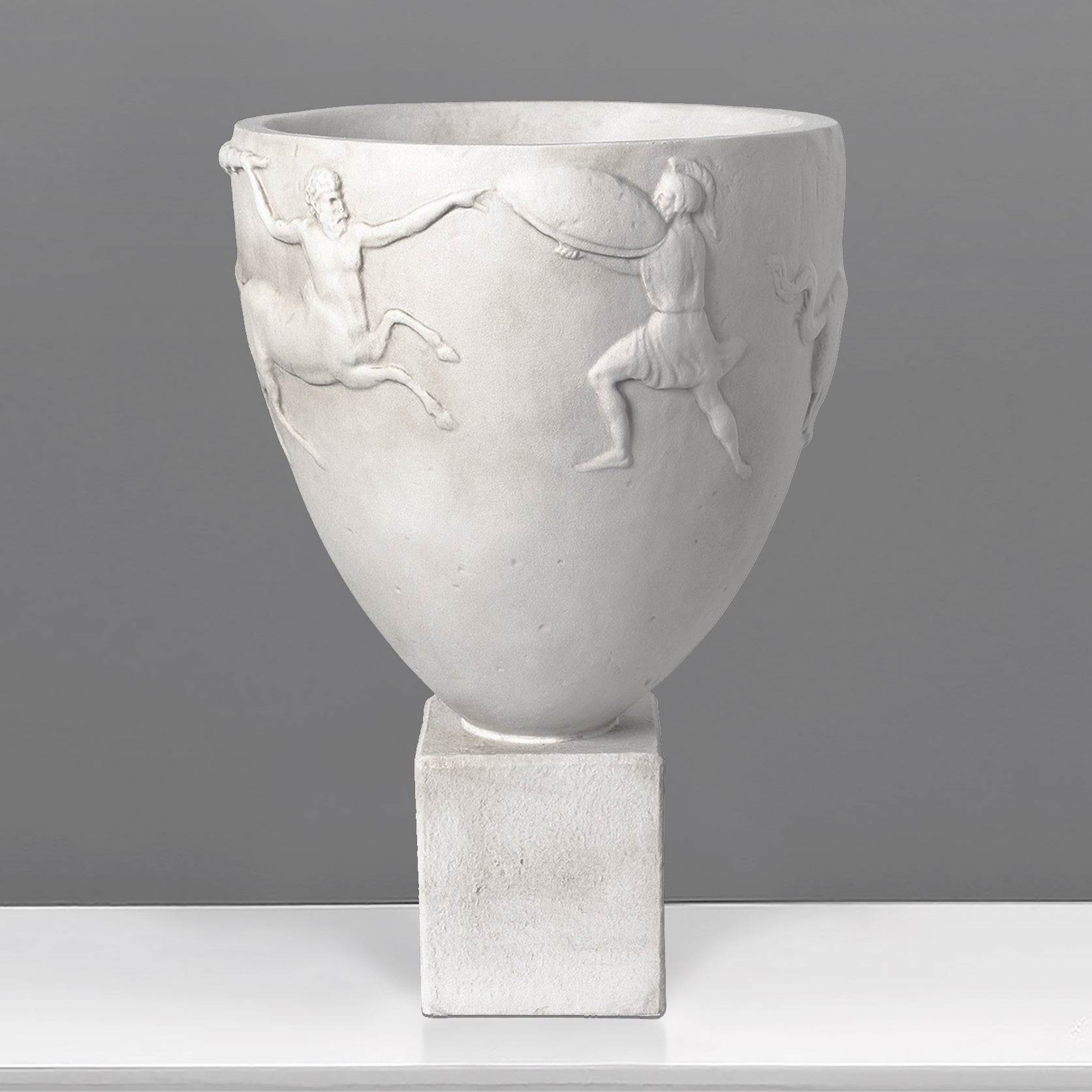 Vase en marbre blanc avec centaures - grande sculpture en marbre blanc ...